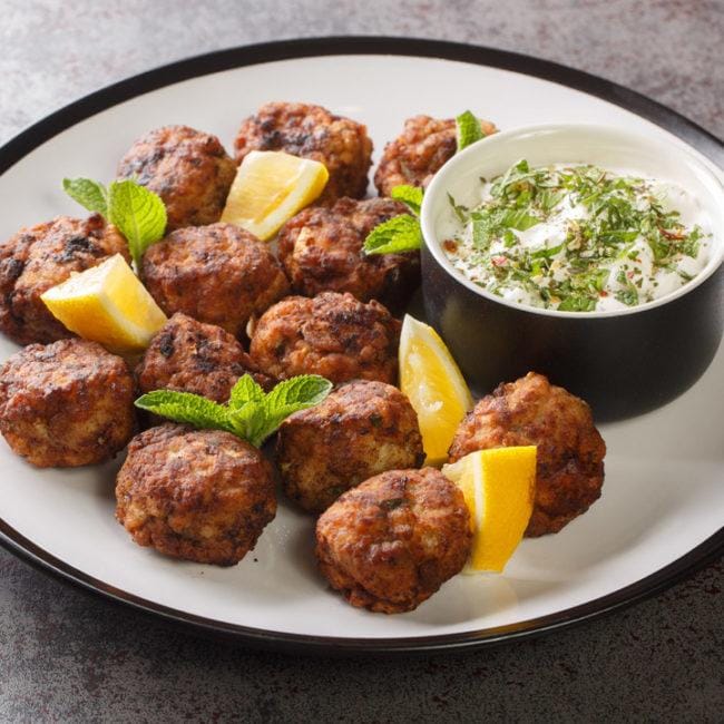 BEGINNER’S GUIDE: ΑΡΩΜΑΤΙΚΑ ΑΦΡΑΤΑ ΚΕΦΤΕΔΑΚΙΑ - «ΚΑΘΕ ΜΕΡΑ CHEF»